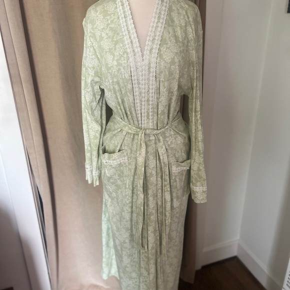 Charter Club | Intimates & Sleepwear | Elegant Green Lace Trim Robe ...